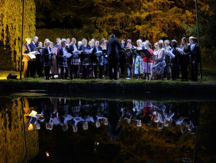 Madrigals at Amwell Pool | The Three Villages